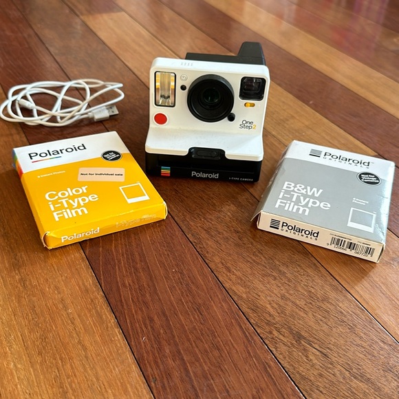 Polaroid | Cameras, Photo & Video | Polaroid One Step 2 Camera | Poshmark